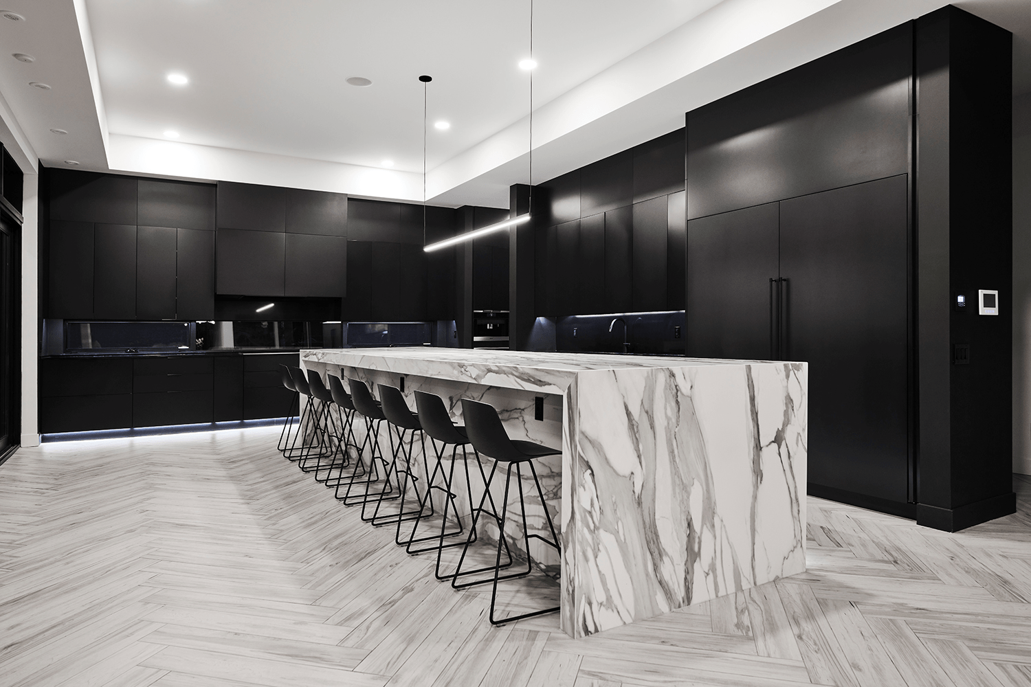 La nouvelle maison de Connor McDavid et sa blonde est immense - Fan de ...