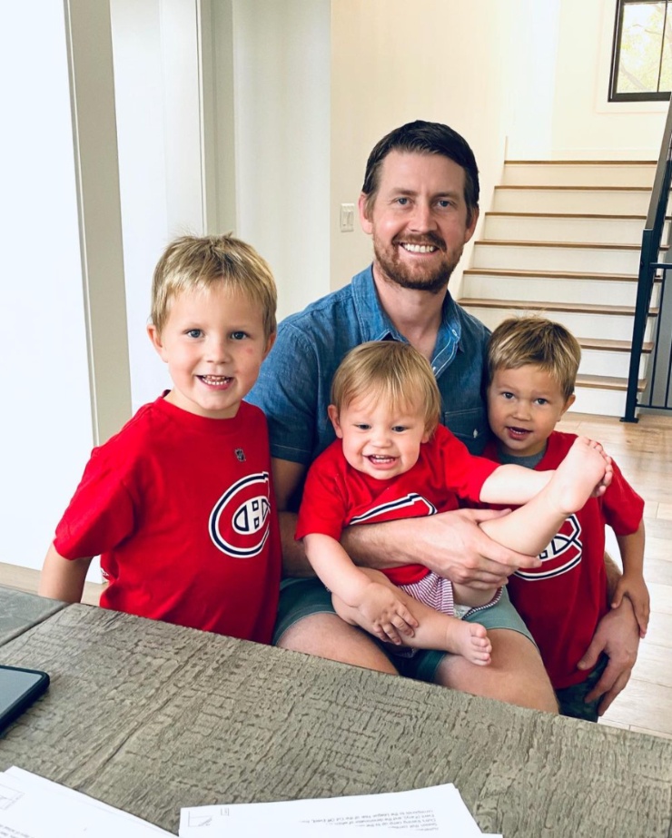 Découvrez les 11 meilleures photos des trois garçons de Jeff et Julie ...