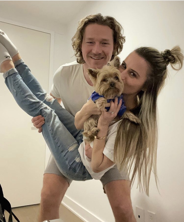 Découvrez Dodger, le chien de Tyler et Cat Toffoli - Fan de Hockey