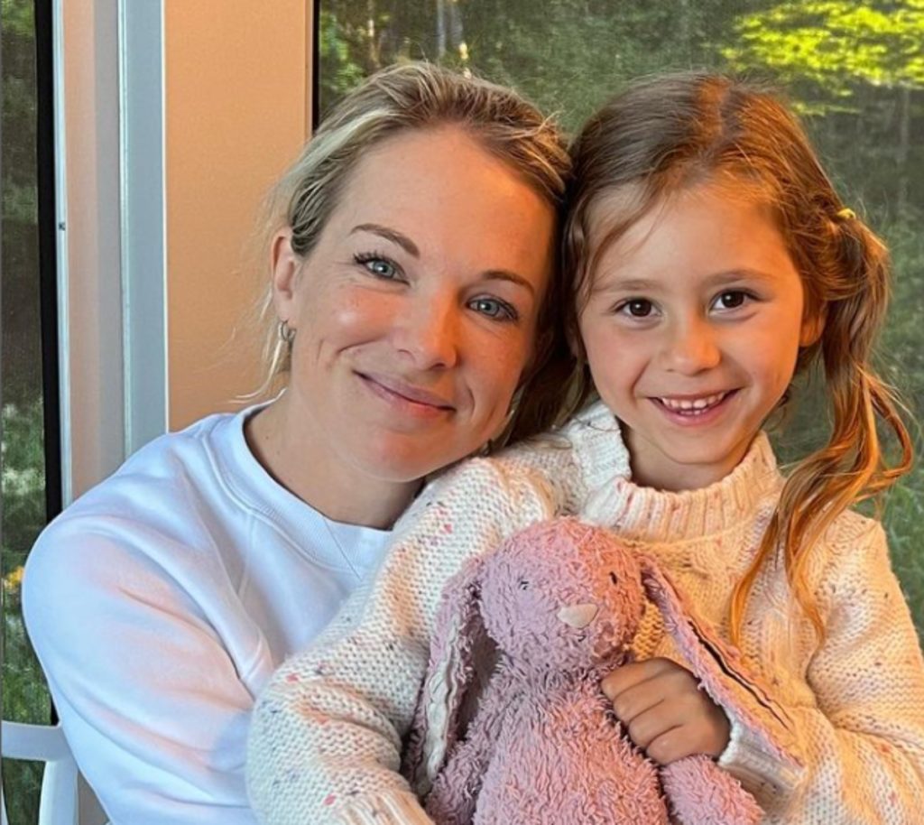 Après son départ de TVA, Frédérique Guay sort et partage des photos d ...